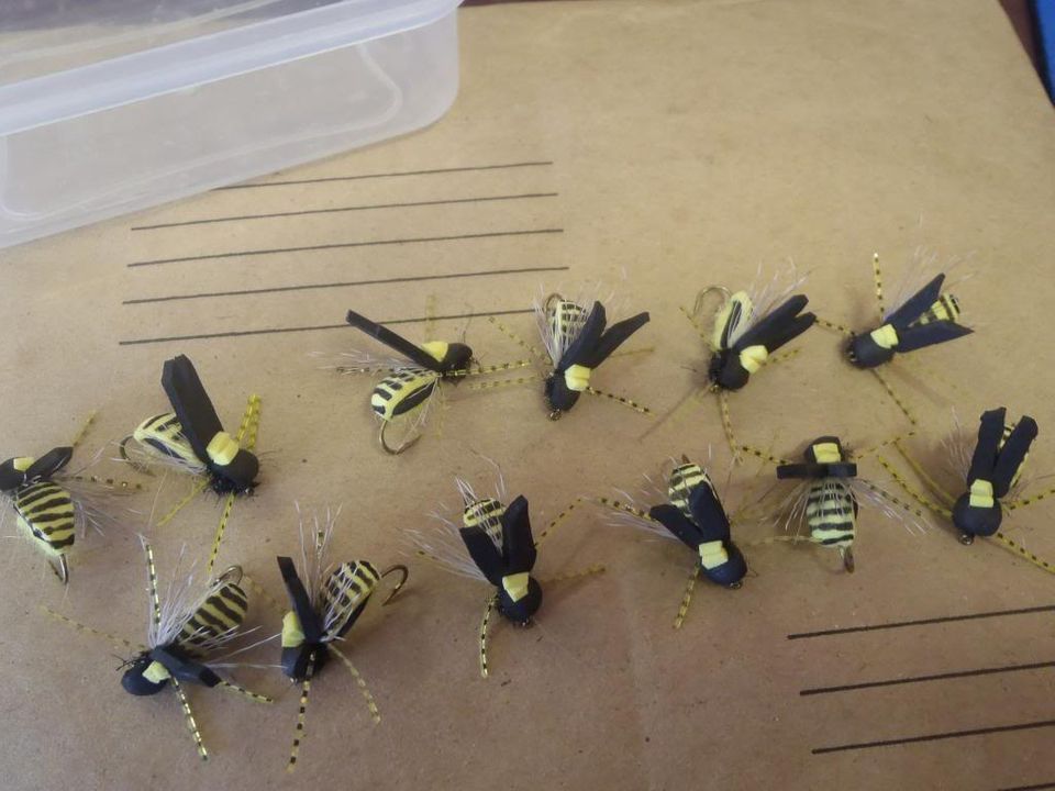 Bee Pattern | The Tying Bench | Fiberglass Flyrodders